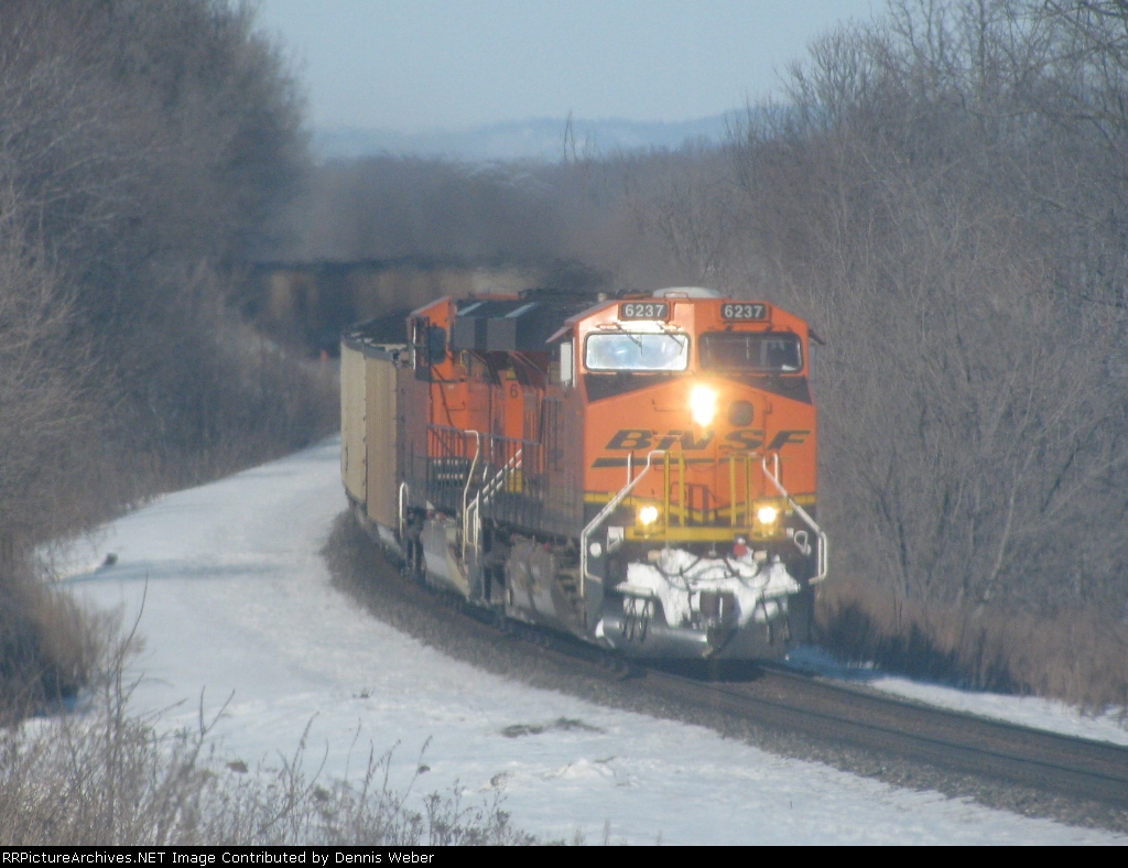 BNSF 6237 CP's River Sub.